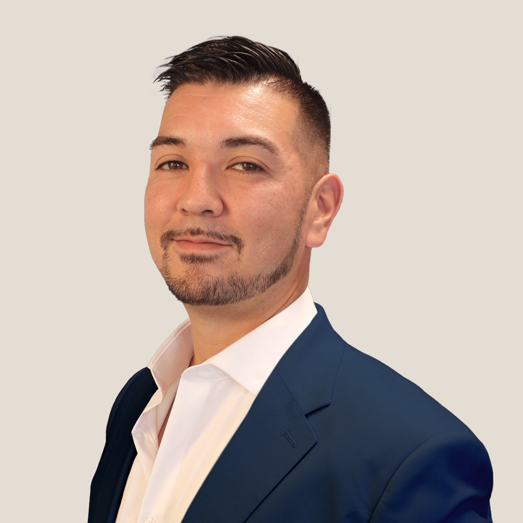 Meet the Team - Semper Solr